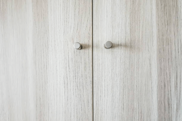 Different Types of Kitchen Cabinet Handles & Finishes | Maxave