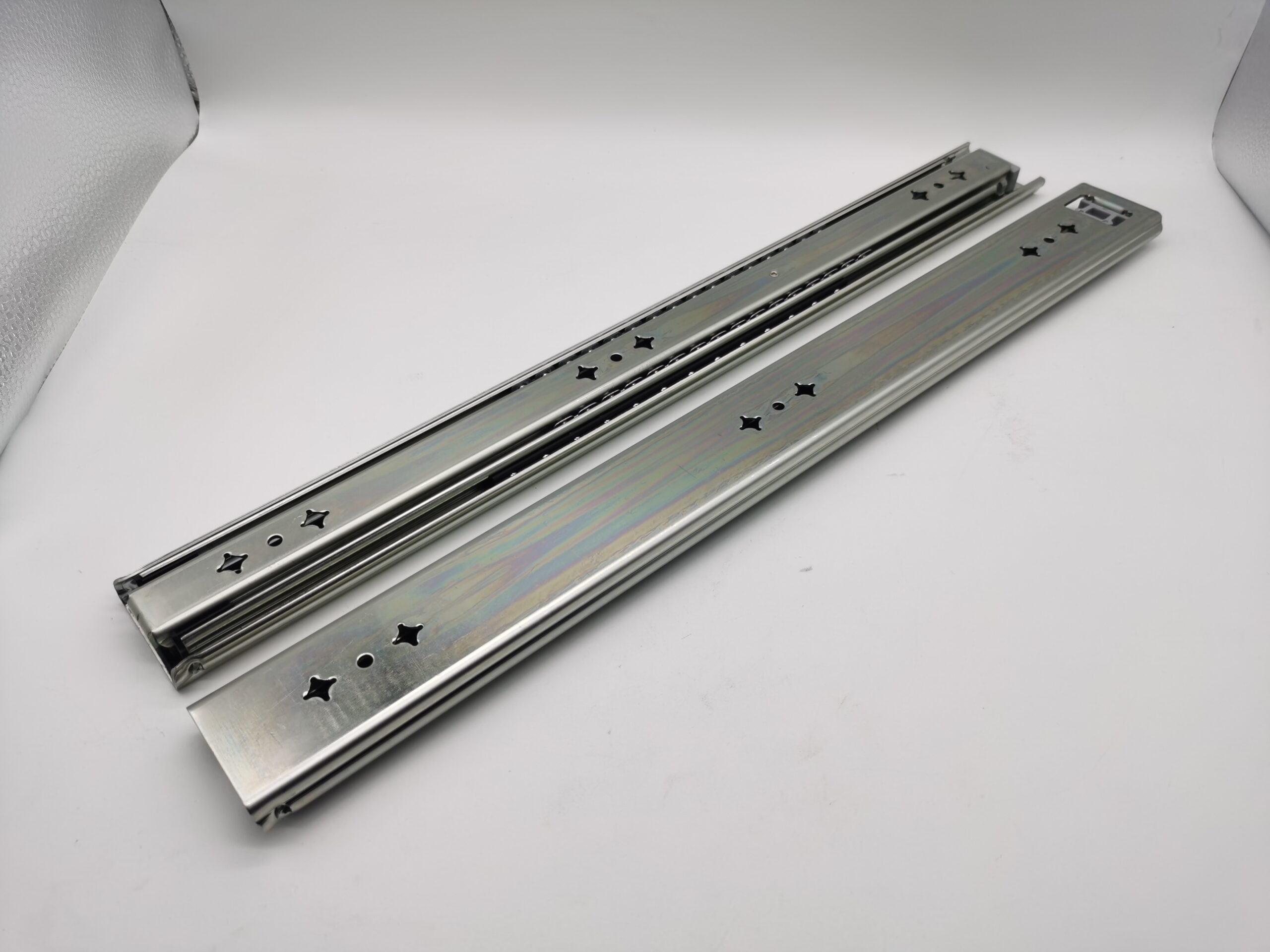 53mm Full Extension Side Mounting Heavy Duty Slide with Lock | Maxave